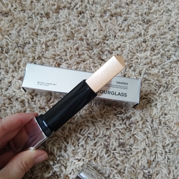 Hourglass | Makeup | Hourglass Highlighter | Poshmark